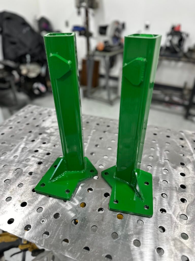 X700 Signature Series – 2 Wheel Steering (2WS) 45 Loader Mounts - L&M ...